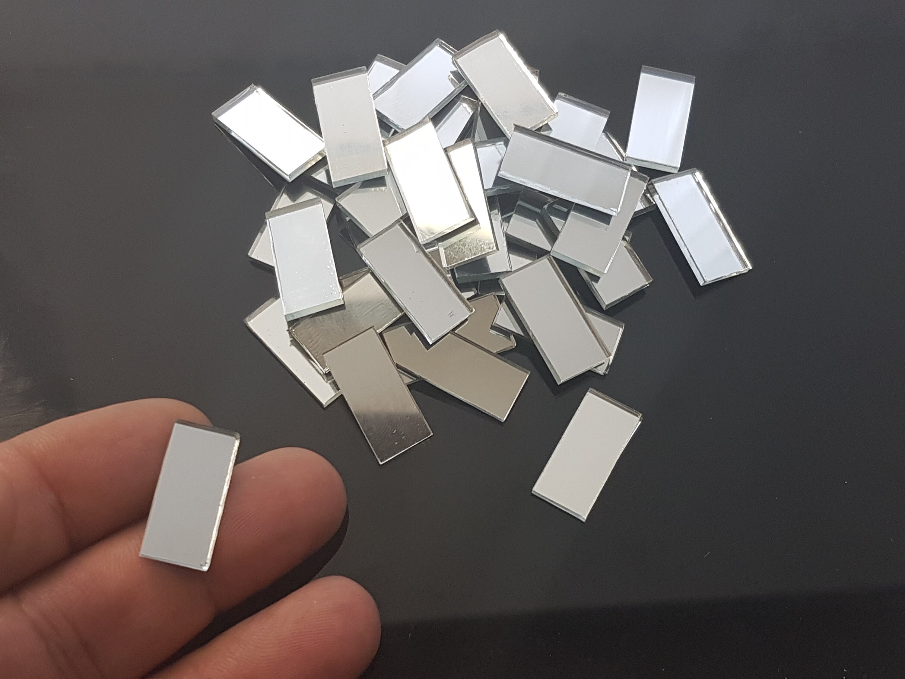 50 Pieces, Silver Glass Mirror Tiles, Size Approx: 1 X 2 Cm, Thickness ...