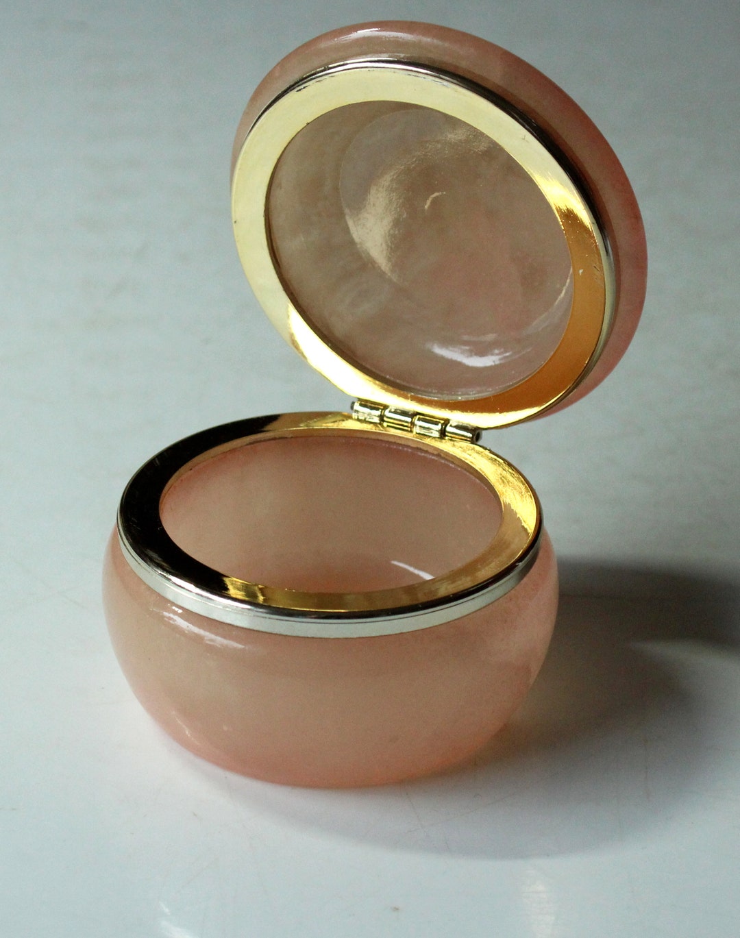 Beautiful Pill Box Ring Box Made of Pink Onyx 1960s Vintage, Mid ...