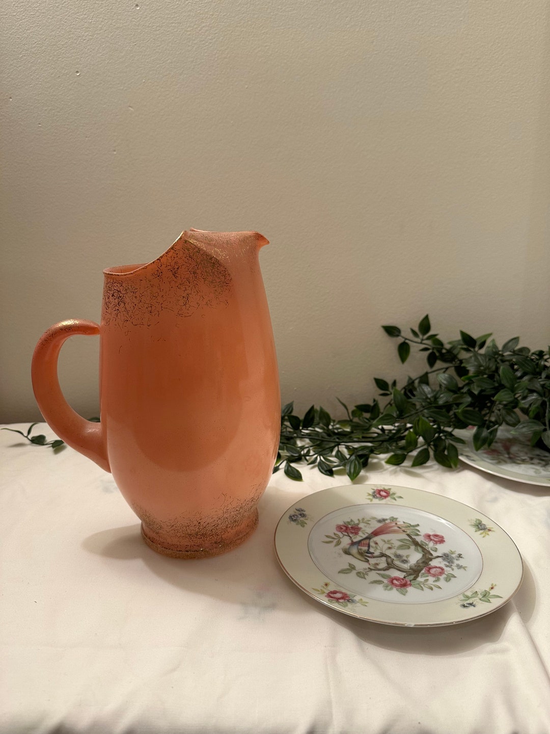 Vintage 1950’s Pink & Gold Glass Pitcher - Etsy