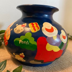 Peru Chulucanas Pottery Ceramic Folk Art Gardenas Vase Handpainted ...