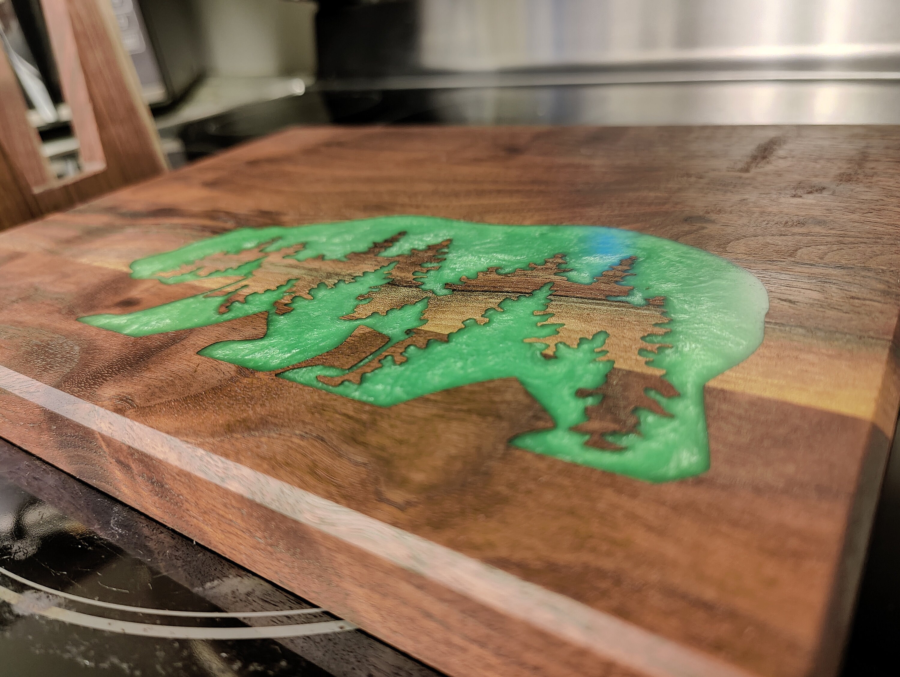 Bear Mountain Cutting Board Epoxy Resin L Walnut Serving Tray - Etsy