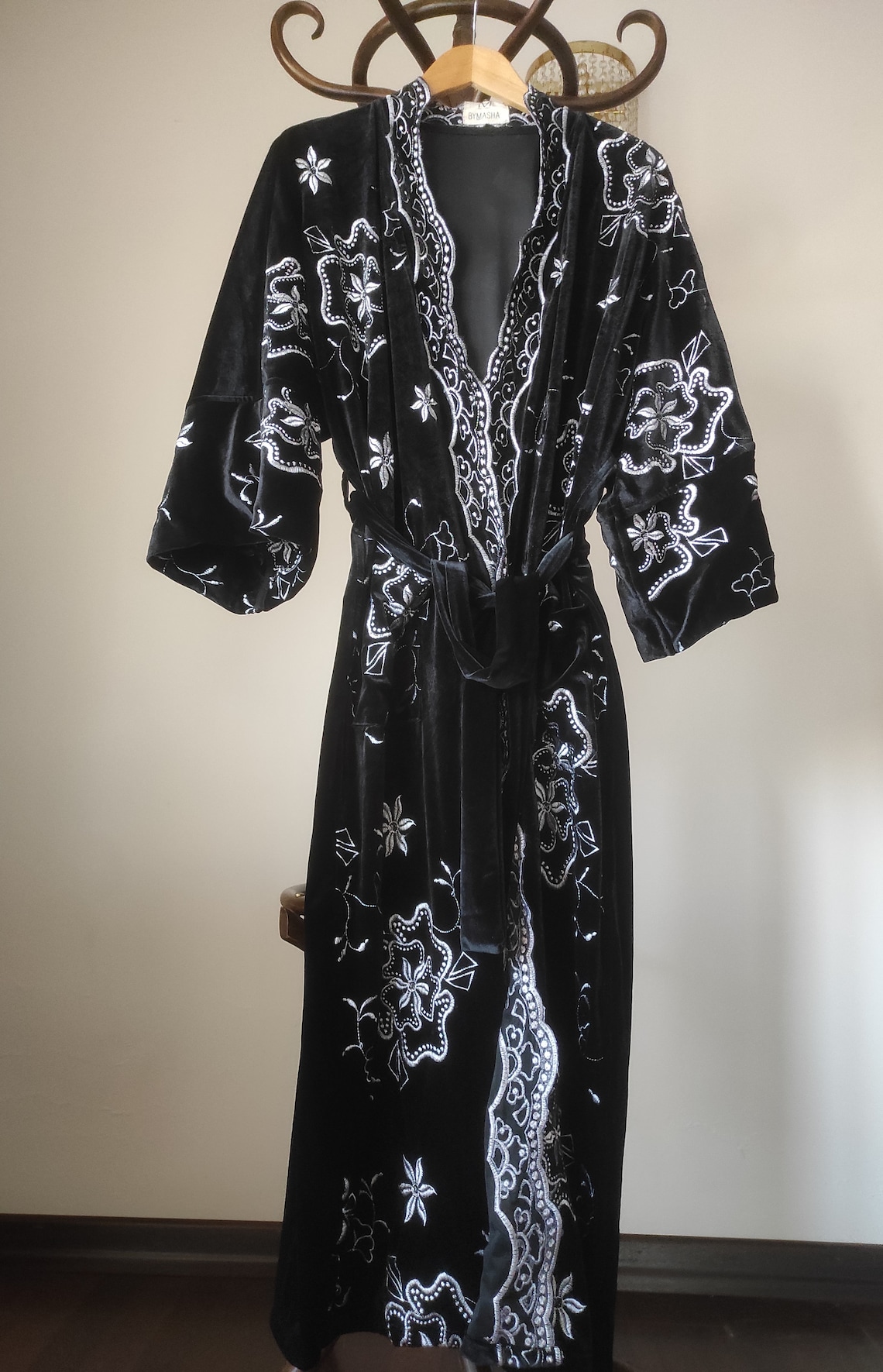 Luxury Embroidered Silk Velvet Kimono Bymasha . Bohemian Dress, Unique ...