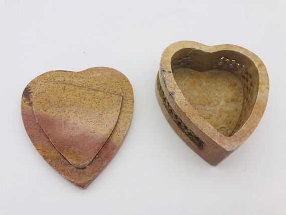 1970s Heart Shaped Soapstone Trinket box - Gem