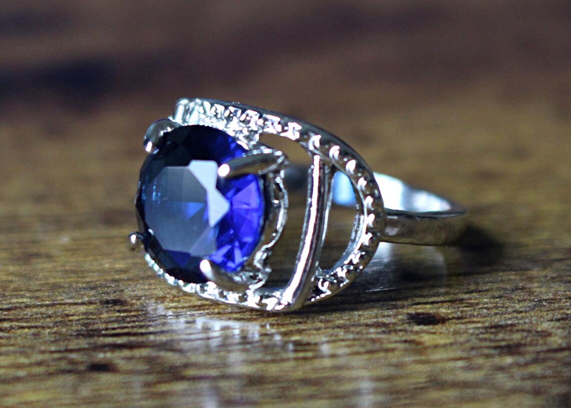 Haunted Beauty Spell Ring of Cliodna the Goddess - Etsy