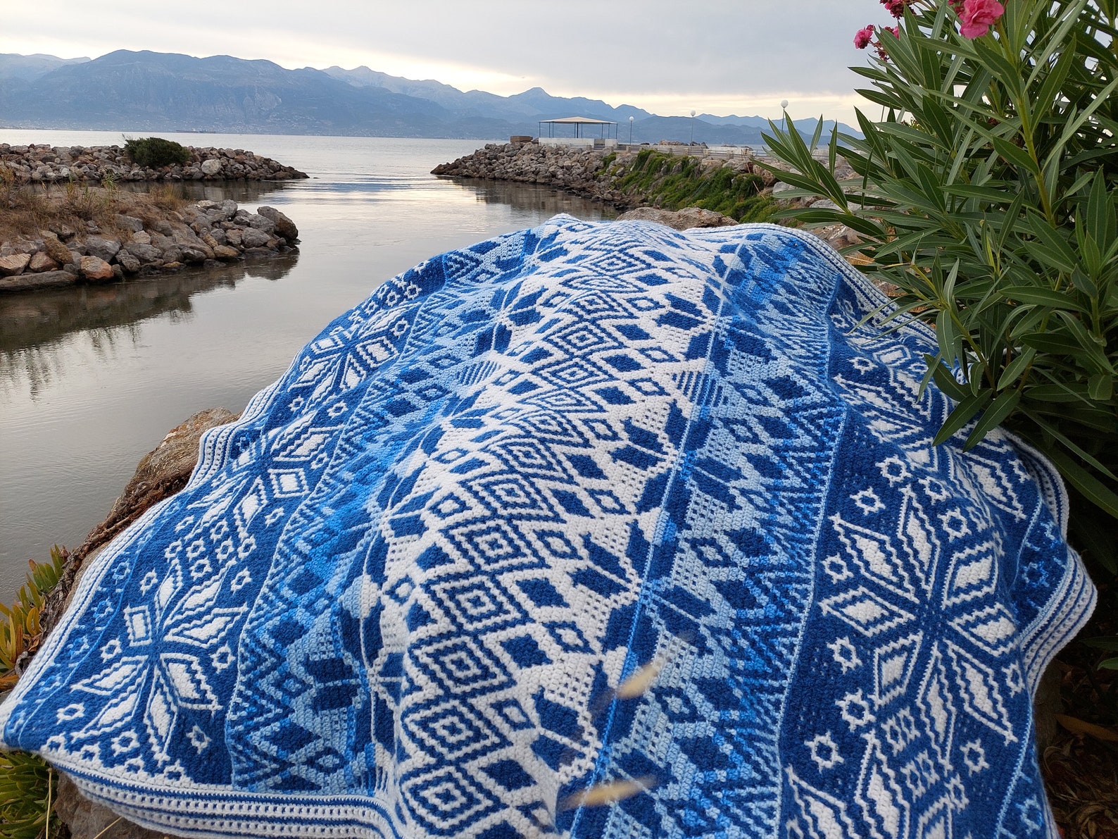 Overlay Mosaic Crochet Afghan/blanket Pattern GLORIOUS - Etsy