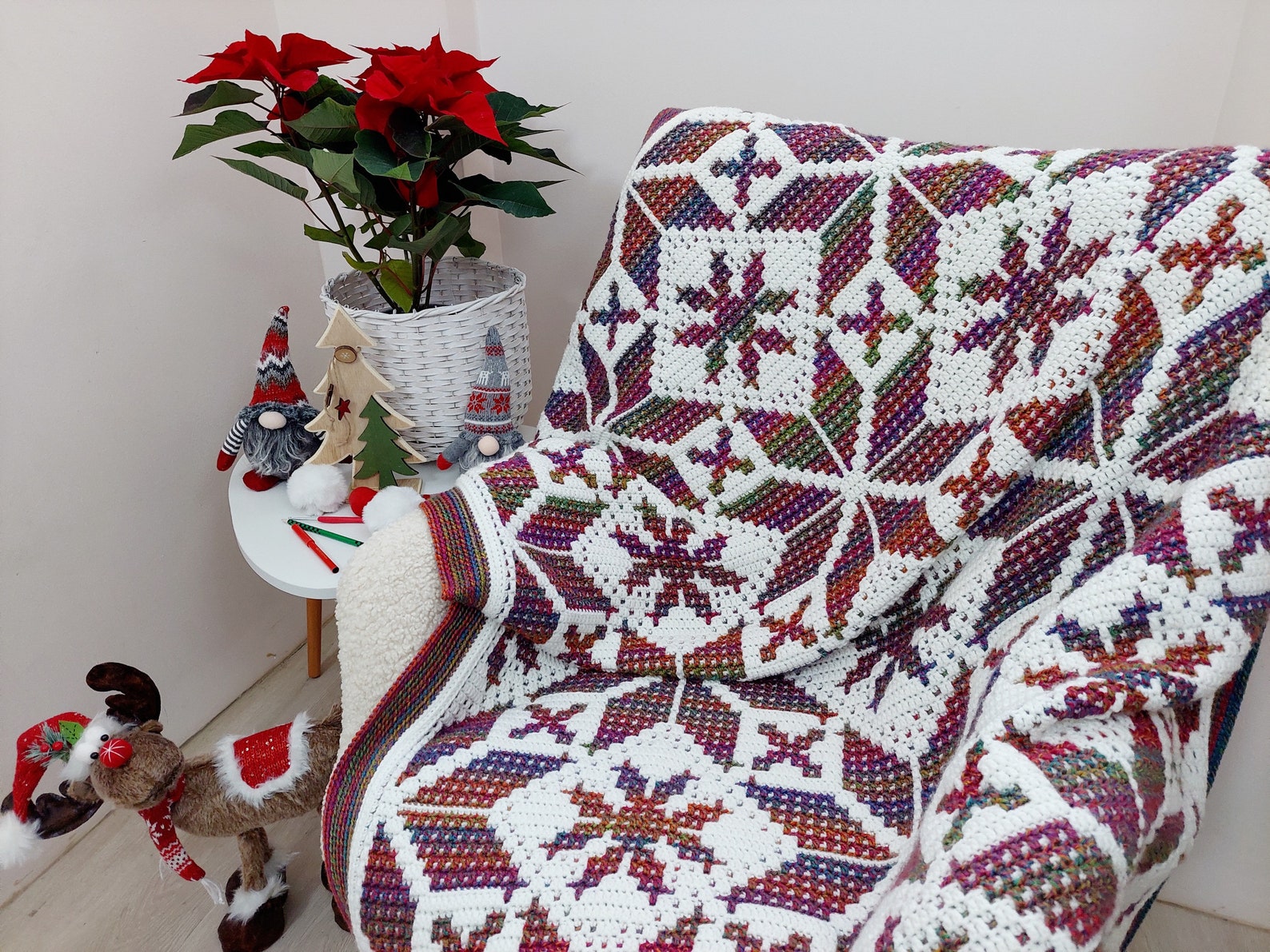 Overlay Mosaic Crochet Afghan/blanket Pattern Christmassy Mood. Charts ...