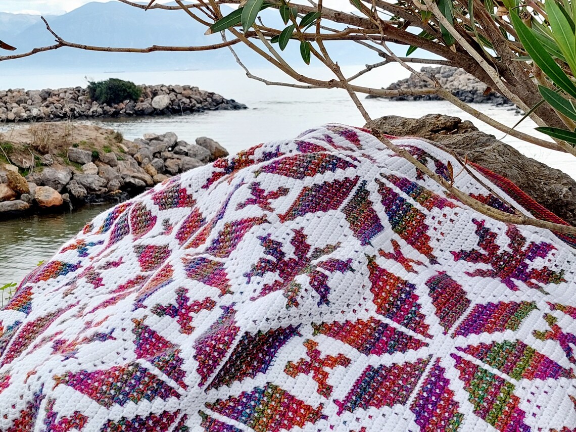 Overlay Mosaic Crochet Afghan/blanket Pattern Christmassy Mood. Charts ...