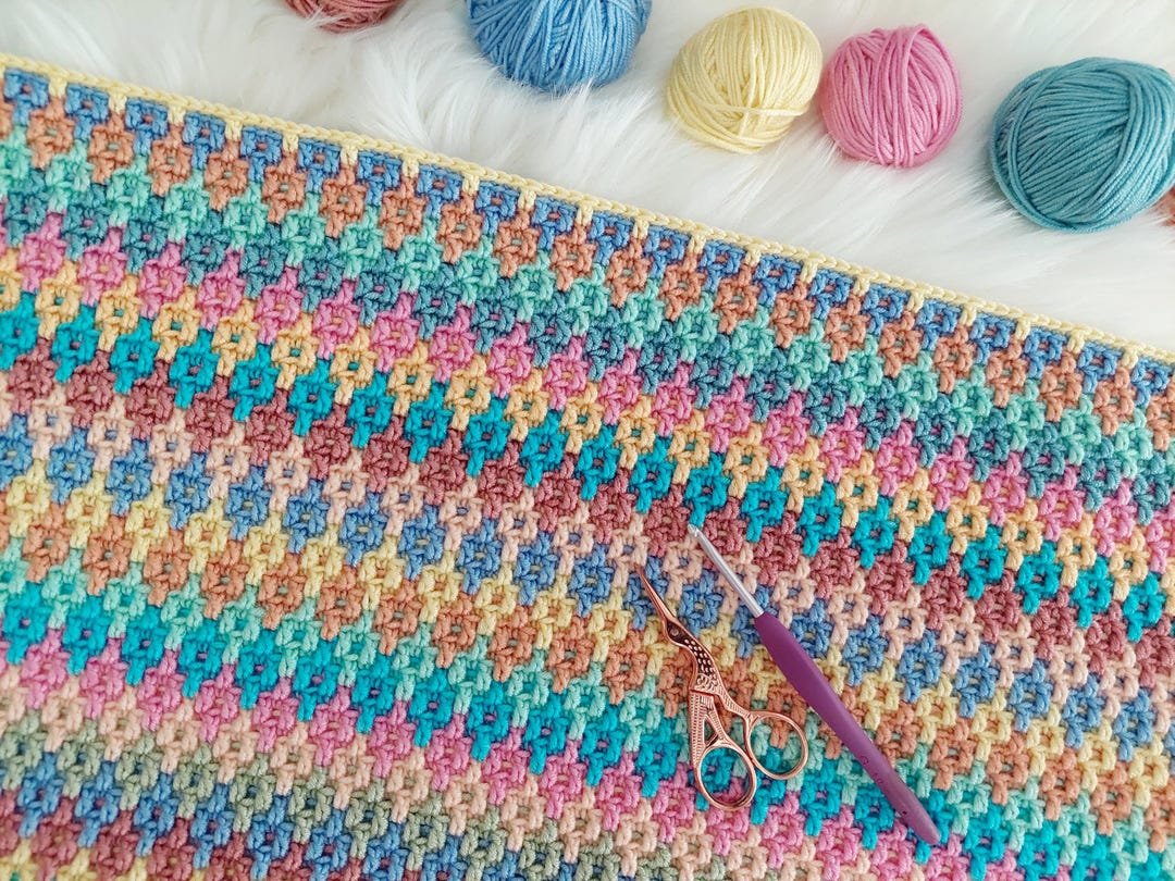 50 SHADES OF RAINBOW: Easy Mosaic Crochet Baby Blanket Pattern. Chart ...