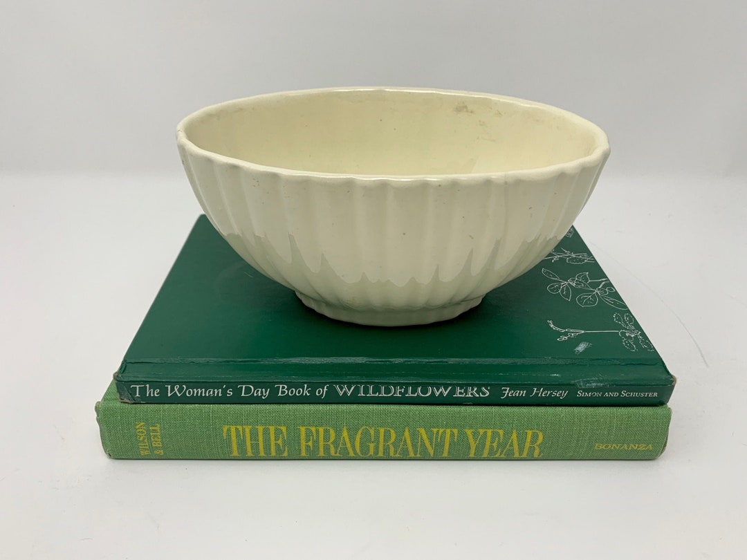 White Ceramic Flower Pot, Vintage Flower Pot Made by Haeger USA - Etsy