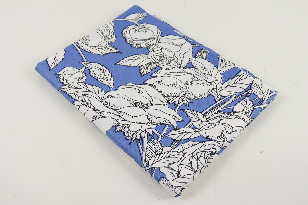 2 Yard Fabric Remnant, Blue and White Floral Fabric - Etsy