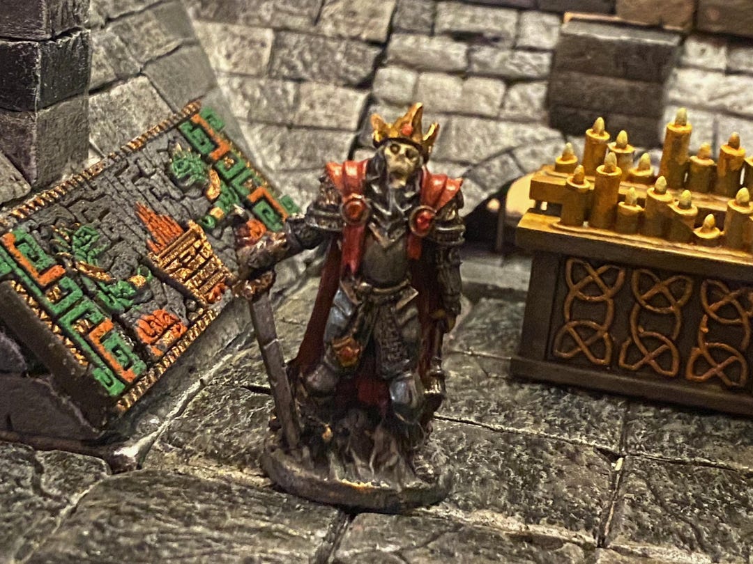 Skeleton Lord With Crown, Armor, Sword and Red Cloak. Hand-painted Mini ...