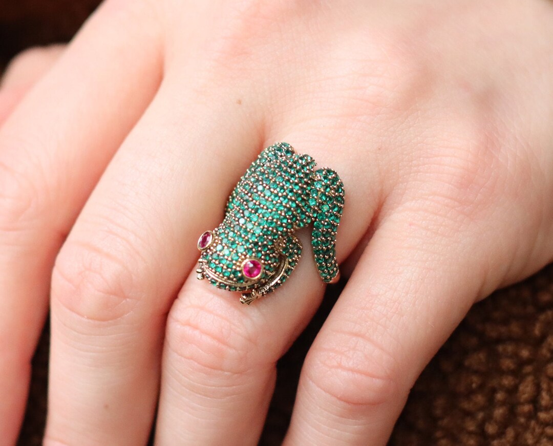 Emerald Frog Ring, Handmade Emerald Ring, Frog Silver Ring, Women ...