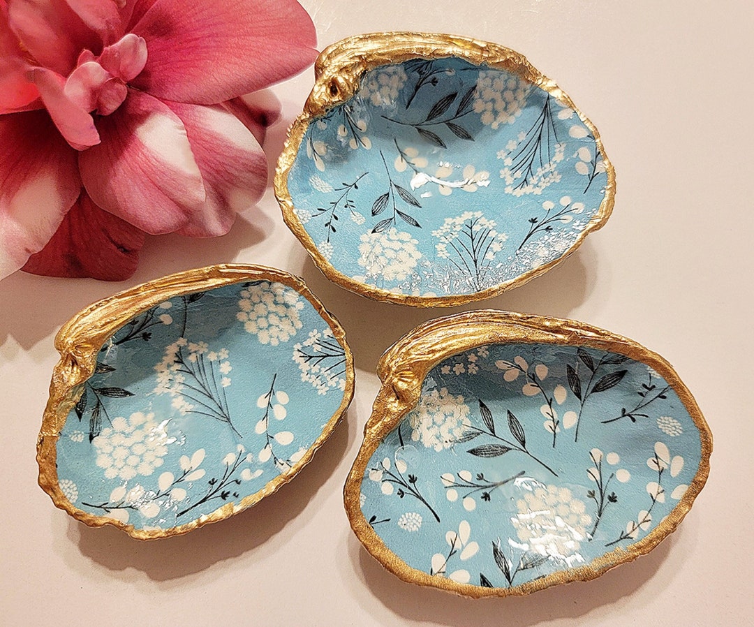 Blue and White Floral Decoupage Shell | Floral Shell Design | Decoupage ...