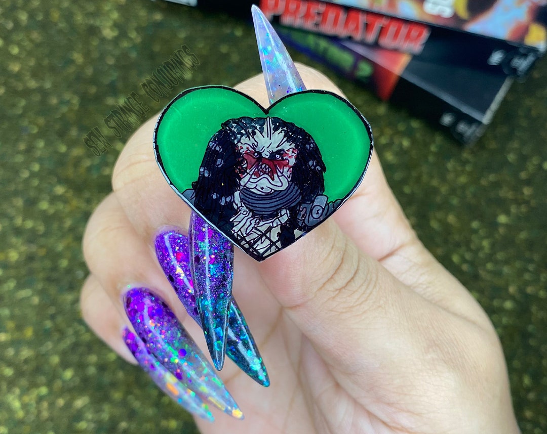Predator Pin,horror Sci-fi Inspired, Handcrafted Shrinky Dink Pin - Etsy