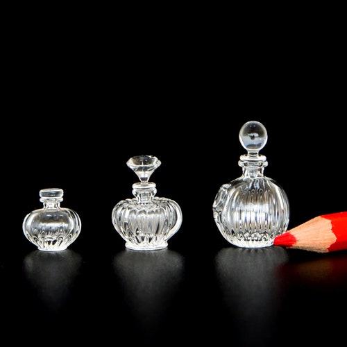 Miniature Glass Vase Hand Blown Glass Tabletop Miniatures - Etsy