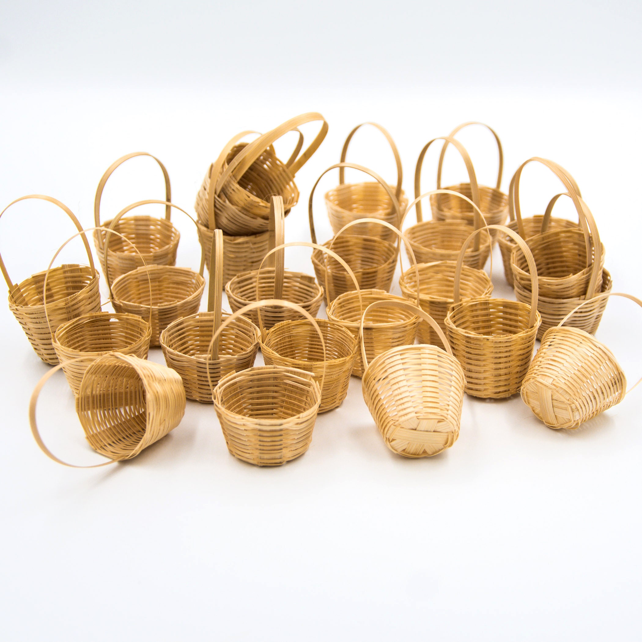 25 Miniature Basket Small Wicker Basket Props Replica | Etsy