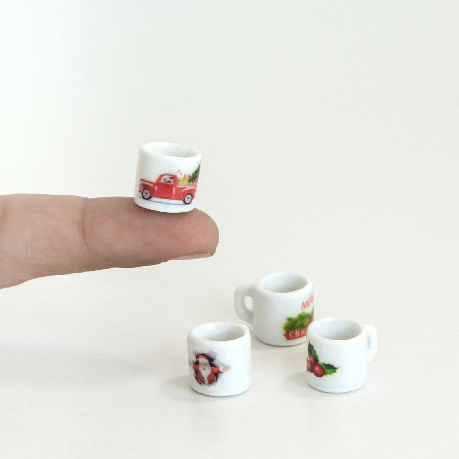 4 Miniature Christmas Mugs Tiny Pottery Ceramic Miniatures - Etsy
