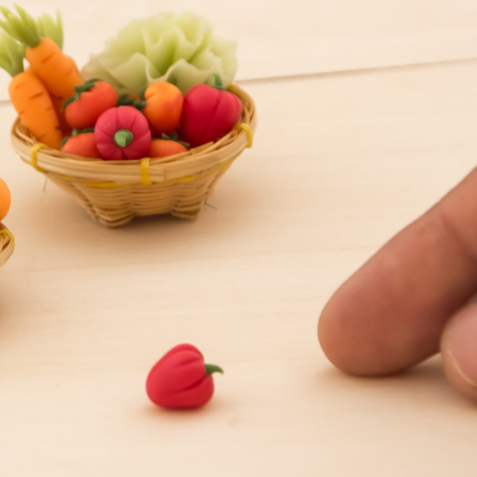 5 Miniature Bell Pepper Dollhouse Miniatures Food Tabletop - Etsy