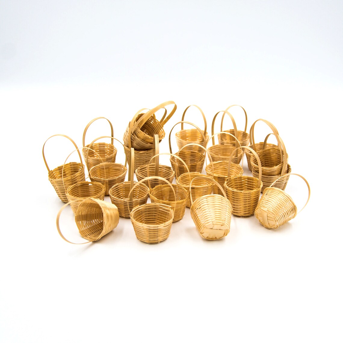 25 Miniature Basket Small Wicker Basket Props Replica | Etsy