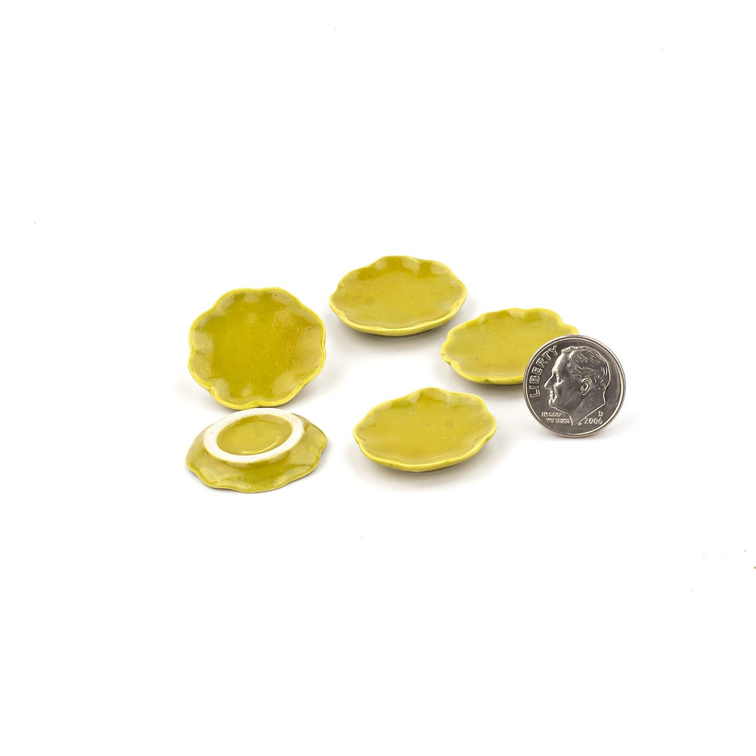 5 Miniature Round Plates Dollhouse Kitchen - Etsy