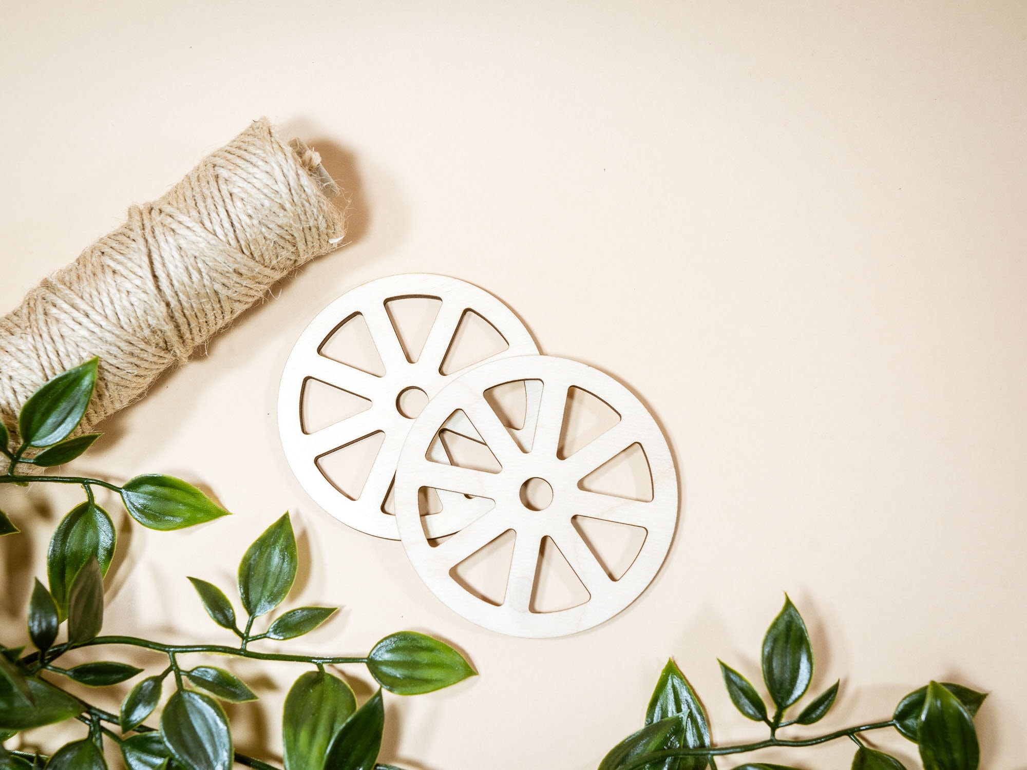 Cart Wheel Wooden, Wagon Wheel Wooden Multiple Sizes, Amish Wheel Wood ...