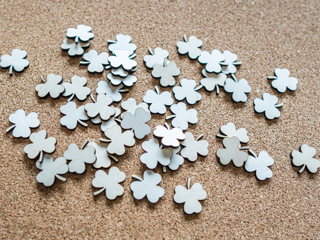 200 Pcs Tiny Shamrock Wood, Small Shamrocks Confetti, Wooden 3 Leaf ...