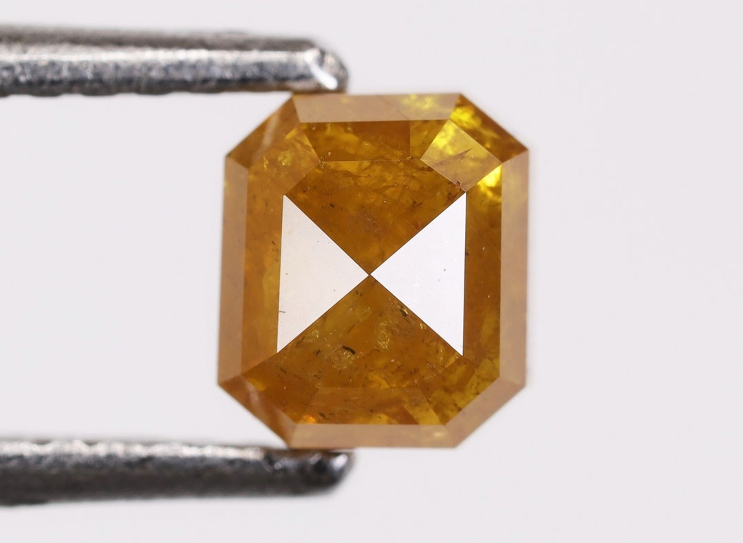 1.10 Ct, 5.4 X 4.7 X 3.5 MM, Emerald Shape Orange Color Natural Loose ...