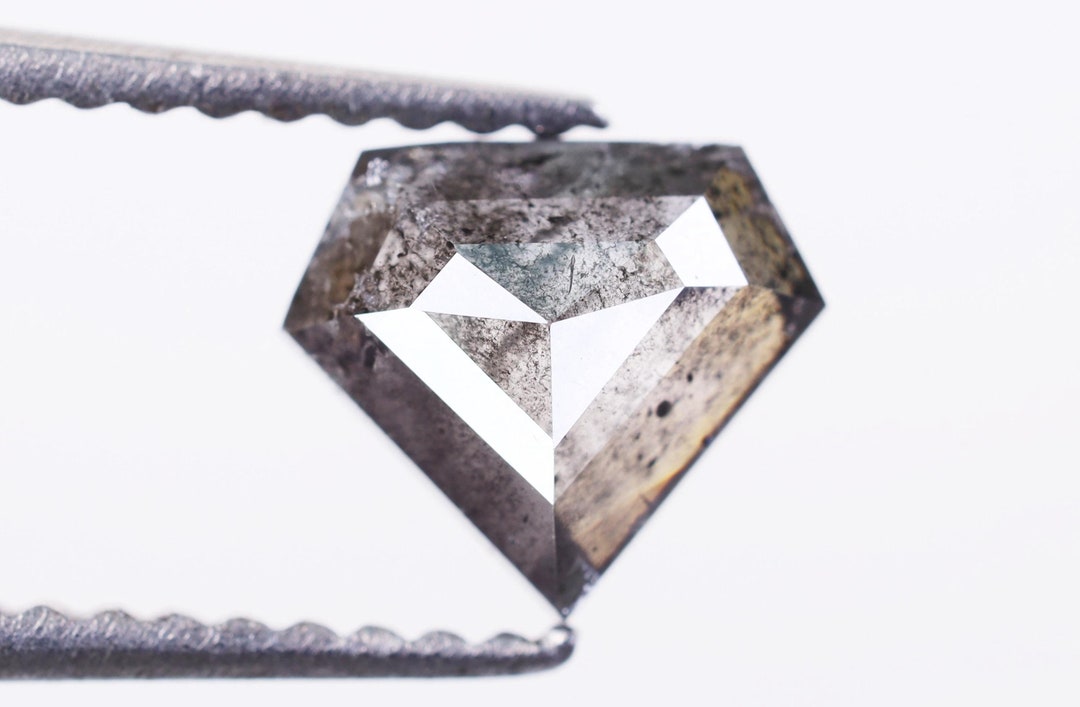 0.80 Ct, 5.8 X 6.5 X 2.8 MM, Pentagon Shape Fancy Salt and Pepper ...
