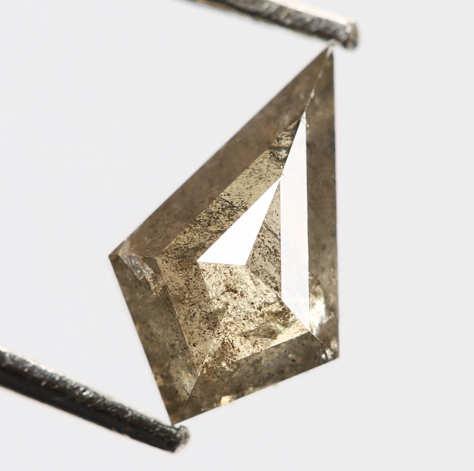 0.51 Ct 7.8 X 4.7 X 2.4 MM Kite Shape Greenish Grey Color | Etsy