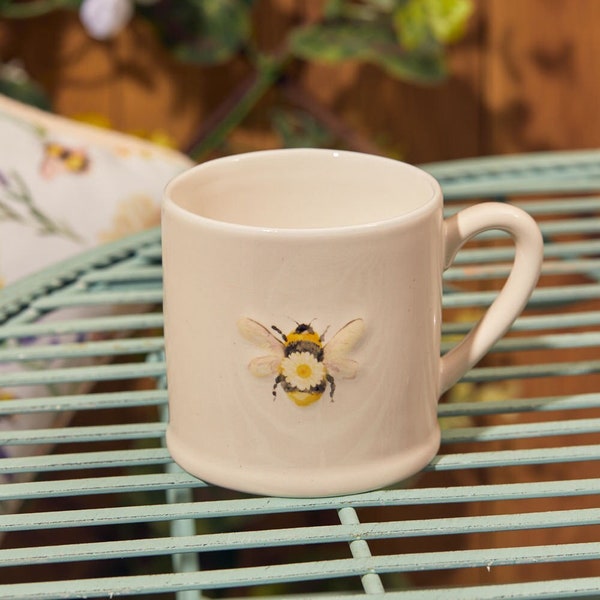 Bee Mug - Etsy