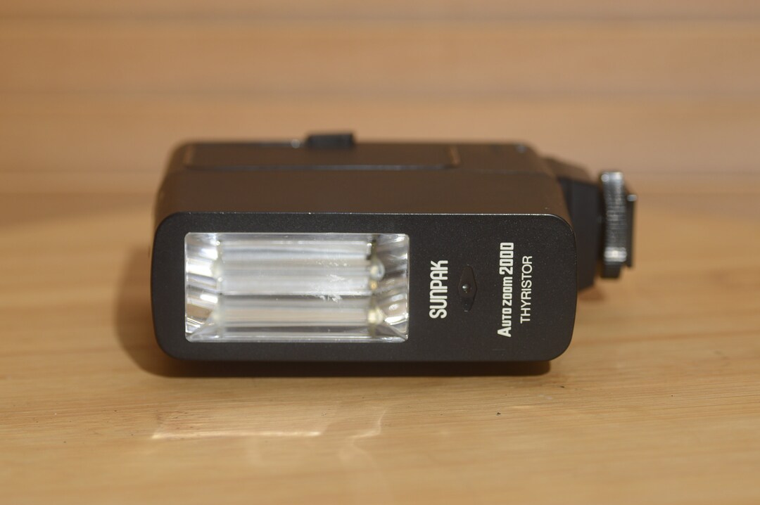 Sunpak Auto Zoom 2000 Thyristor – Universal Camera Flash - Etsy