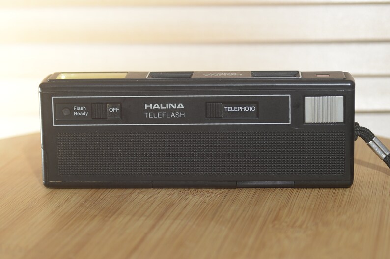 Halina SBP-T Teleflash 110mm Camera . Built in Flash for Low Light ...