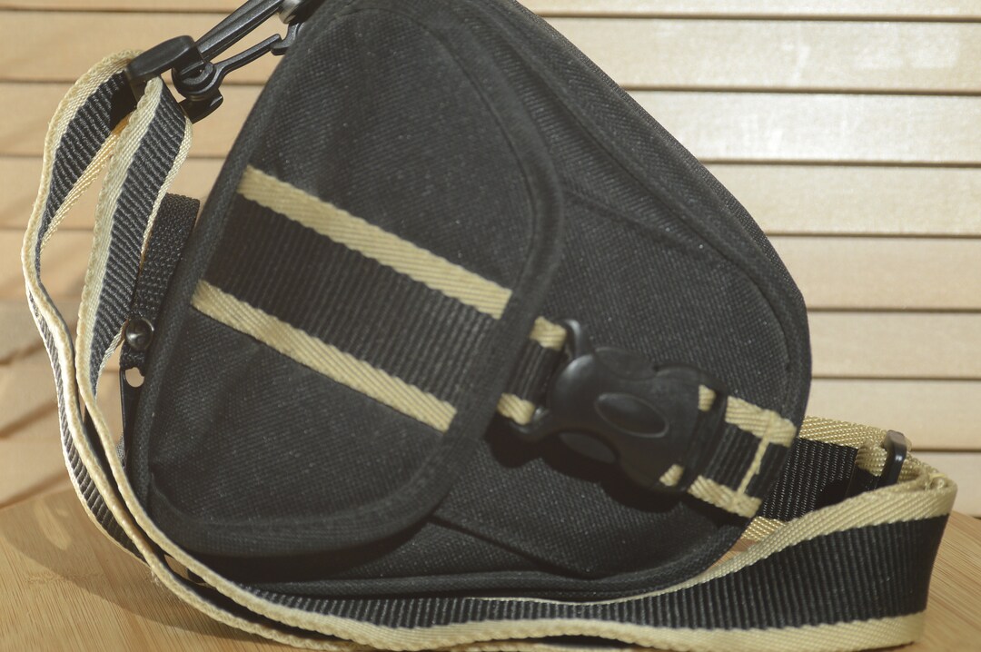 Jessops Padded Snug Fit Camera Case. Perfect for Carrying Your Camera ...