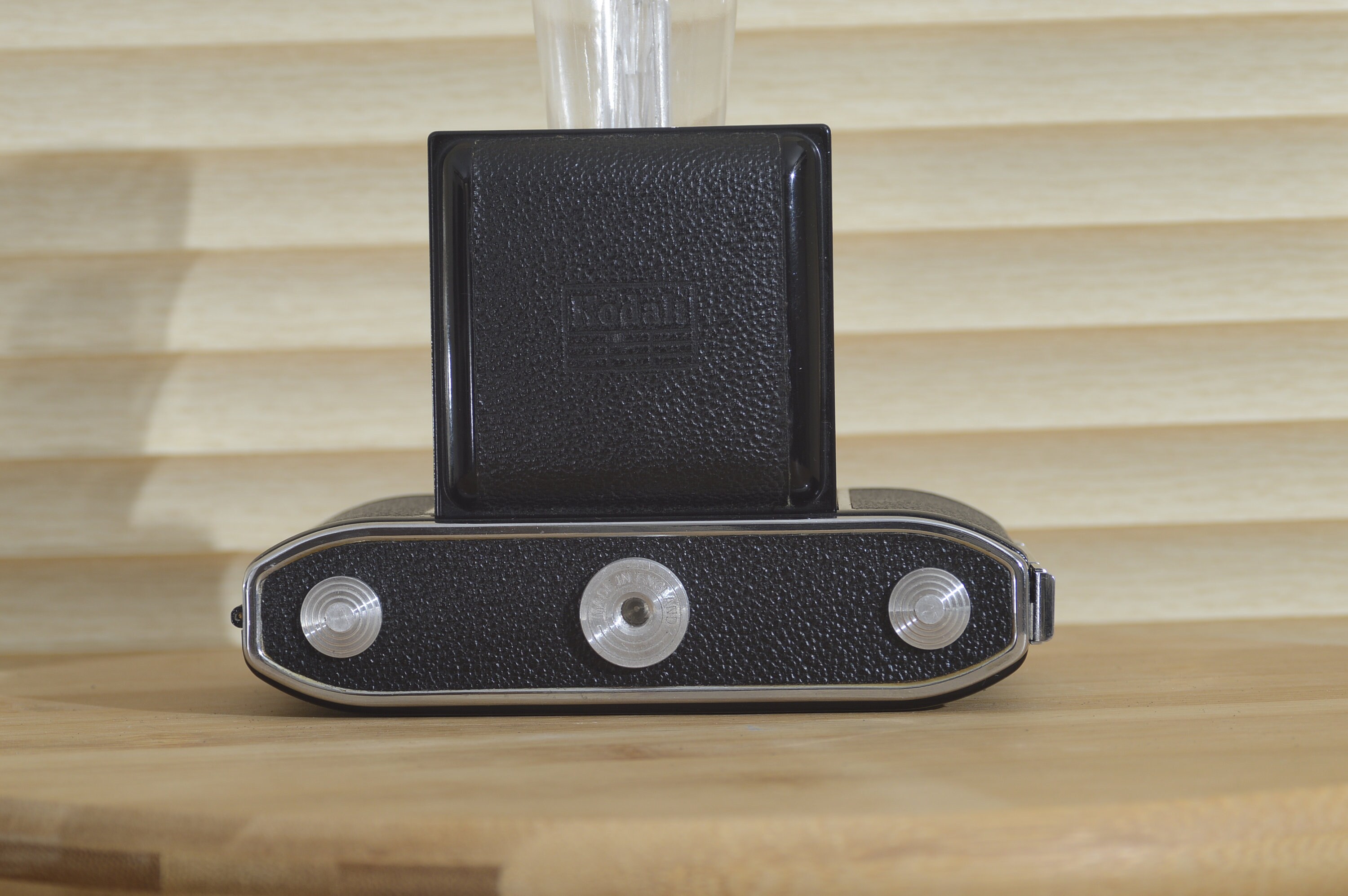 Peculiar upcycled Vintage Camera Light. Súper lindo, pieza de ...