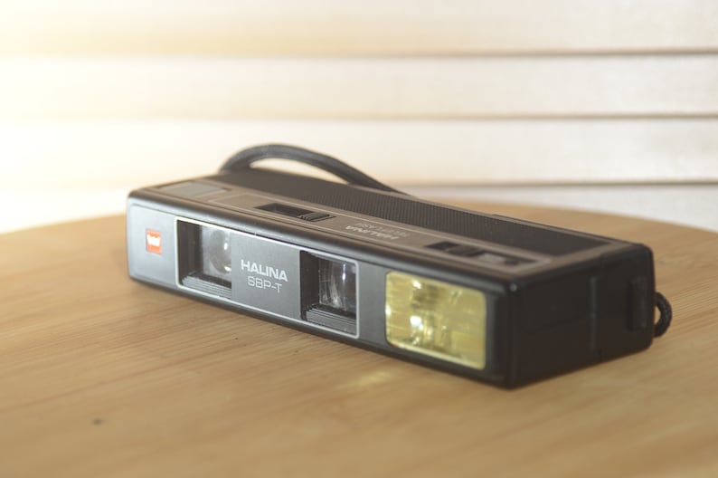 Halina SBP-T Teleflash 110mm Camera . Built in Flash for Low Light ...