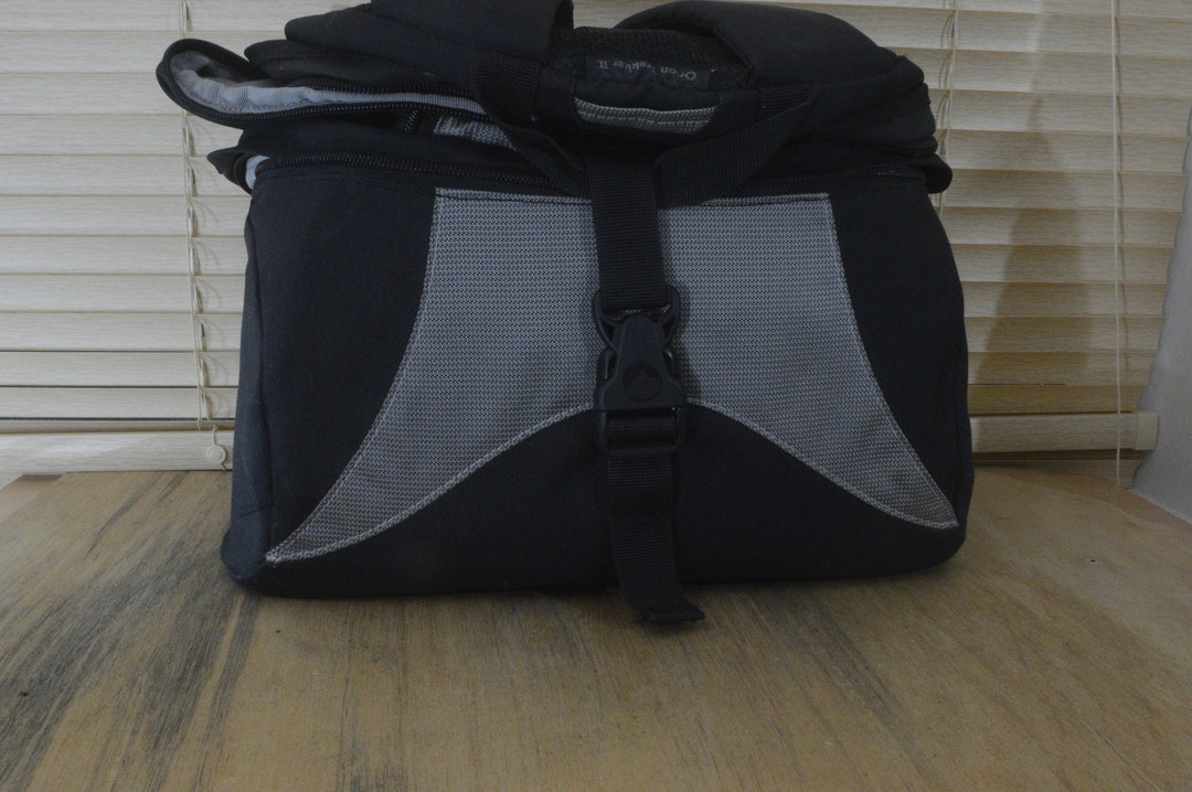 Vintage Lowepro Black and Grey Padded Camera Bag Back Pack. Super ...