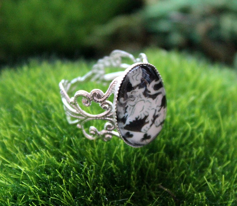 Family Crest Ring Cullen Family Filigree Crest Ring - Etsy