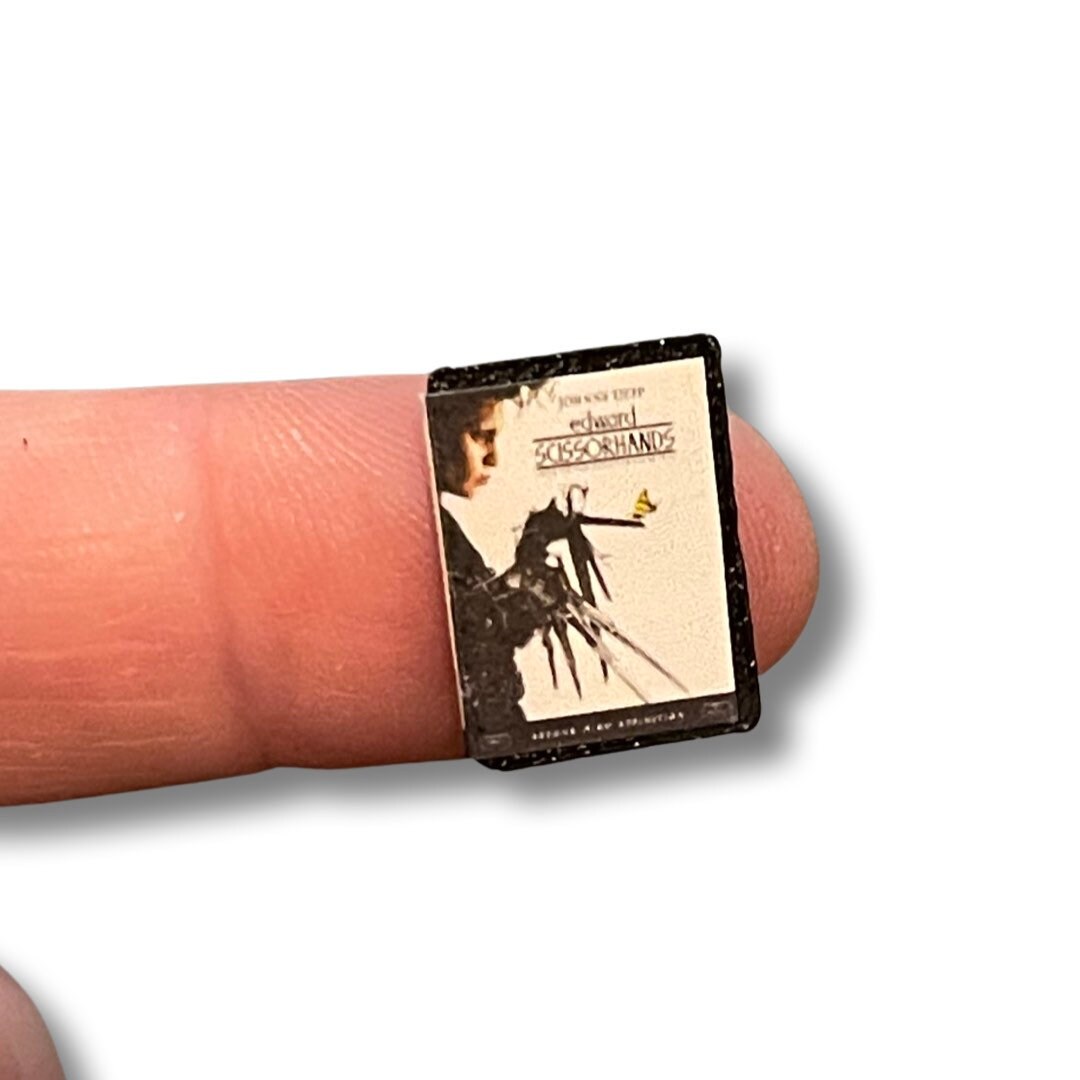 Dollhouse Movie- 1:12th Scale- Dollhouse Furniture- Miniatures ...