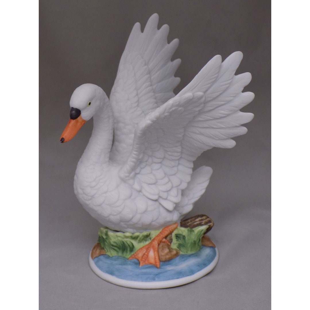 Mute Swan Porcelain Figurine by Angeline Original Vintage - Etsy