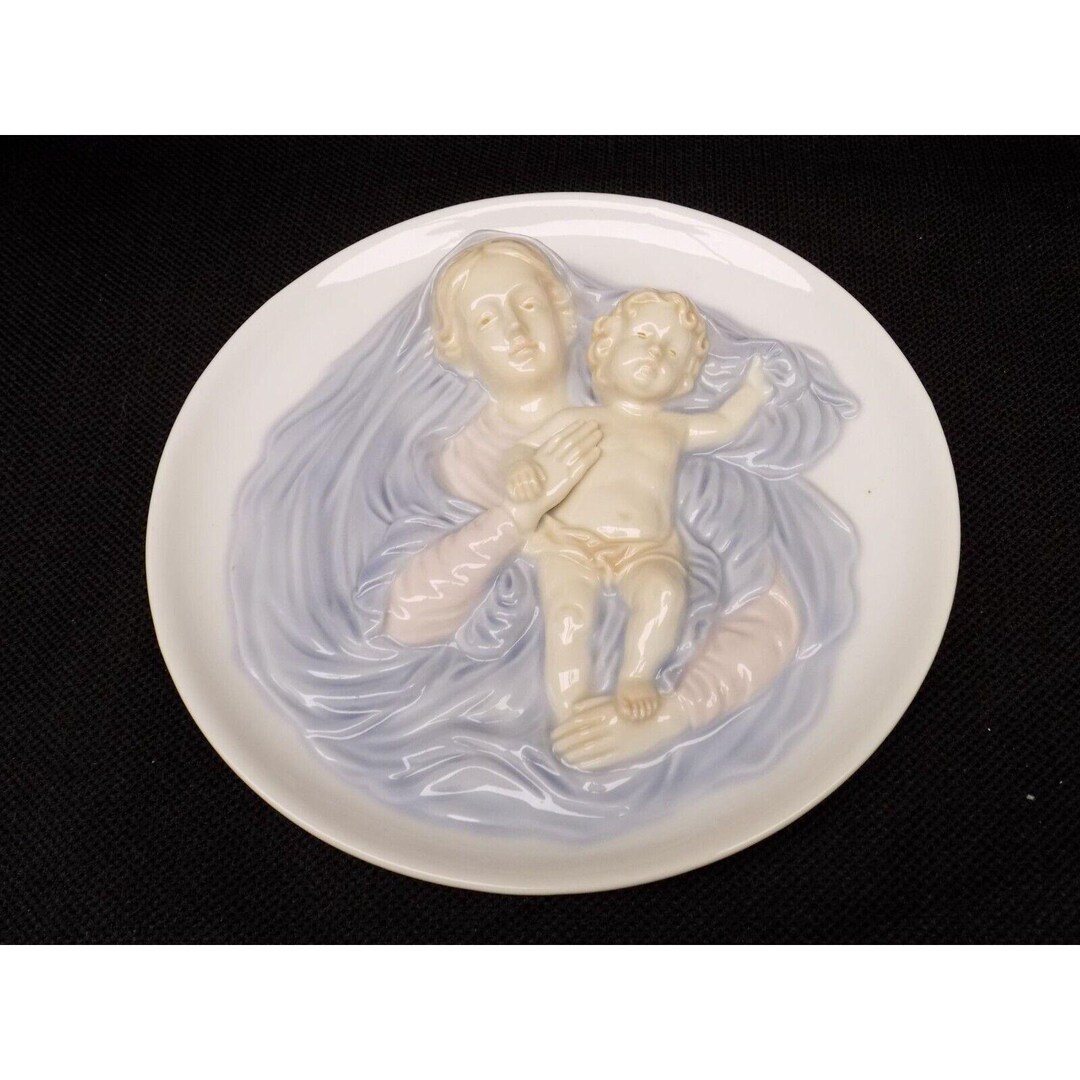 Roman Valencia Collection Madonna and Child Bas Relief Plaque Plate ...