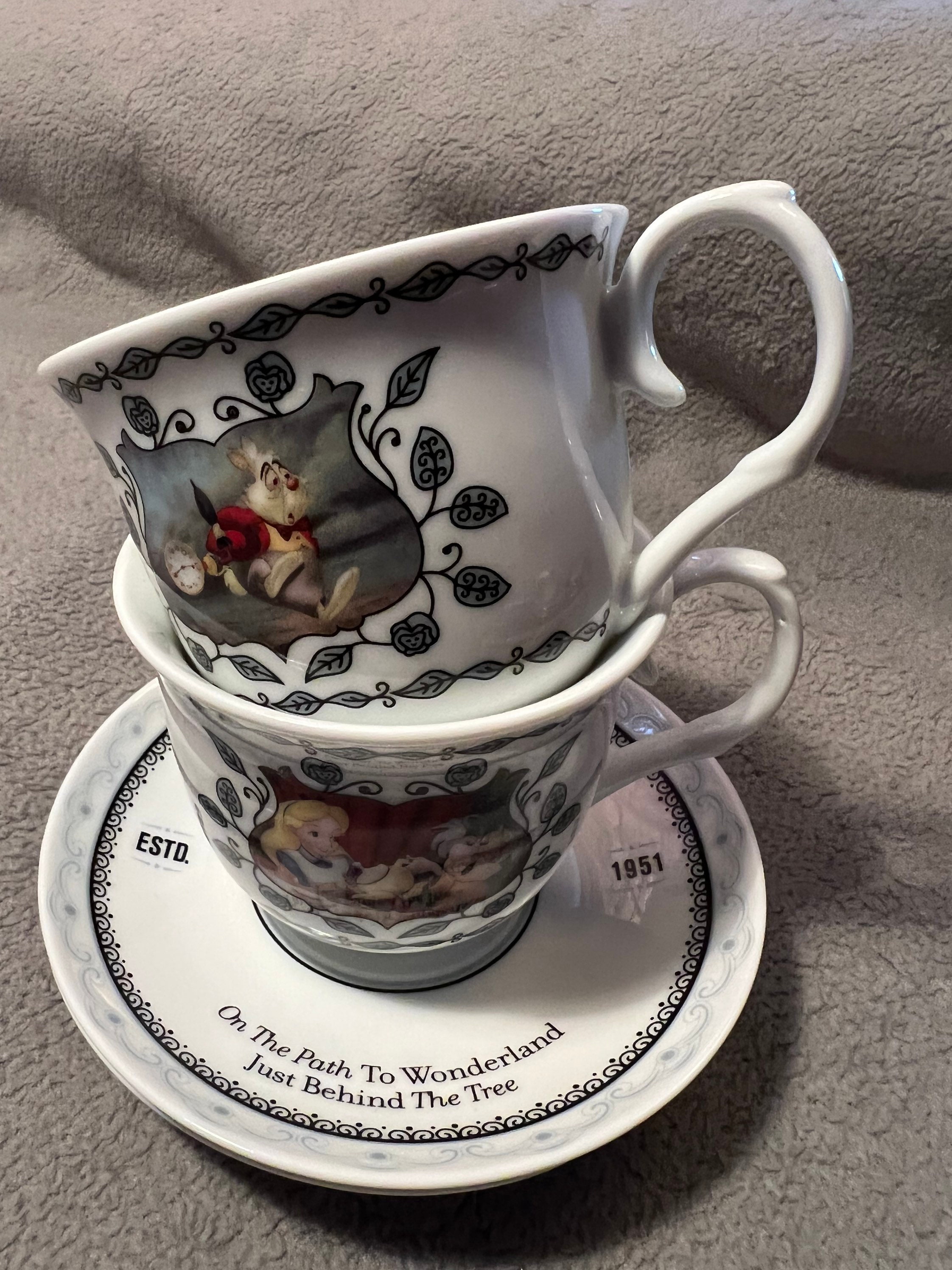 Disney Alice In Wonderland Tea Cup