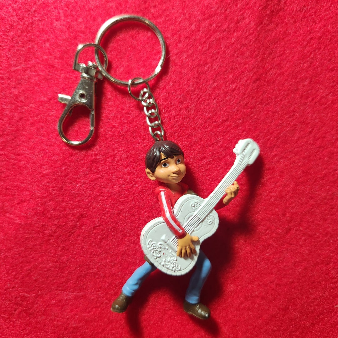 Dreamworks Pixar - Coco - Miguel Keychain / Key Ring / Key Chain / Keys ...