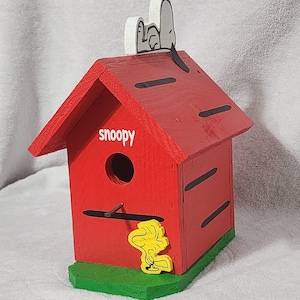 Snoopy Birdhouse - Etsy