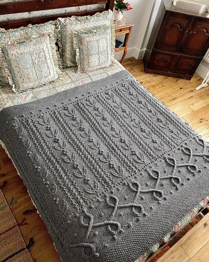 PDF Knitting Pattern.flowers by the Fence - Etsy