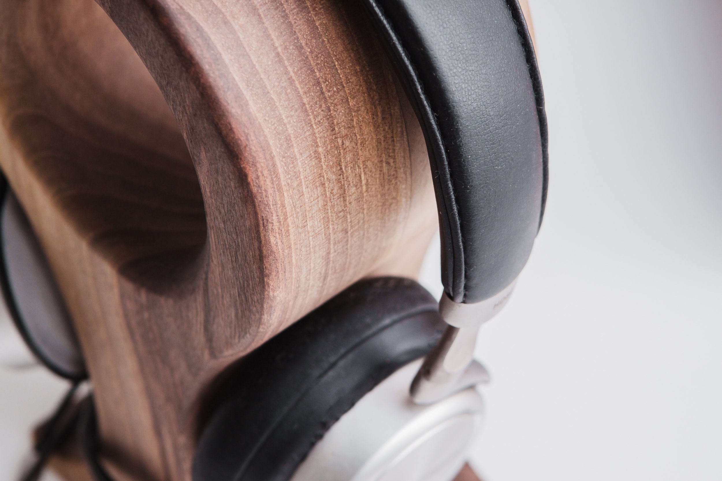 Wooden Headphone Standheadphone Holder Wooddesk Headphone - Etsy