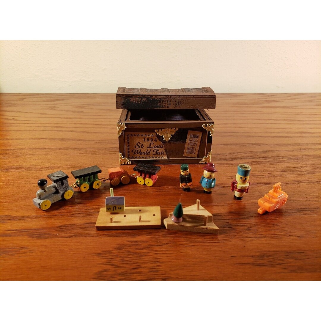 Vintage Shackman Dollhouse Miniature Attic Trunk With Toys - Etsy