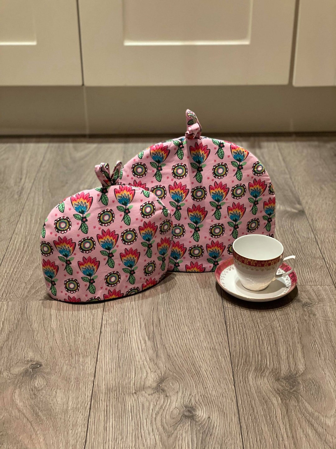 TEA COSY. Teapot Cover for a Retro Kitchen Multicolored Tulips - Etsy
