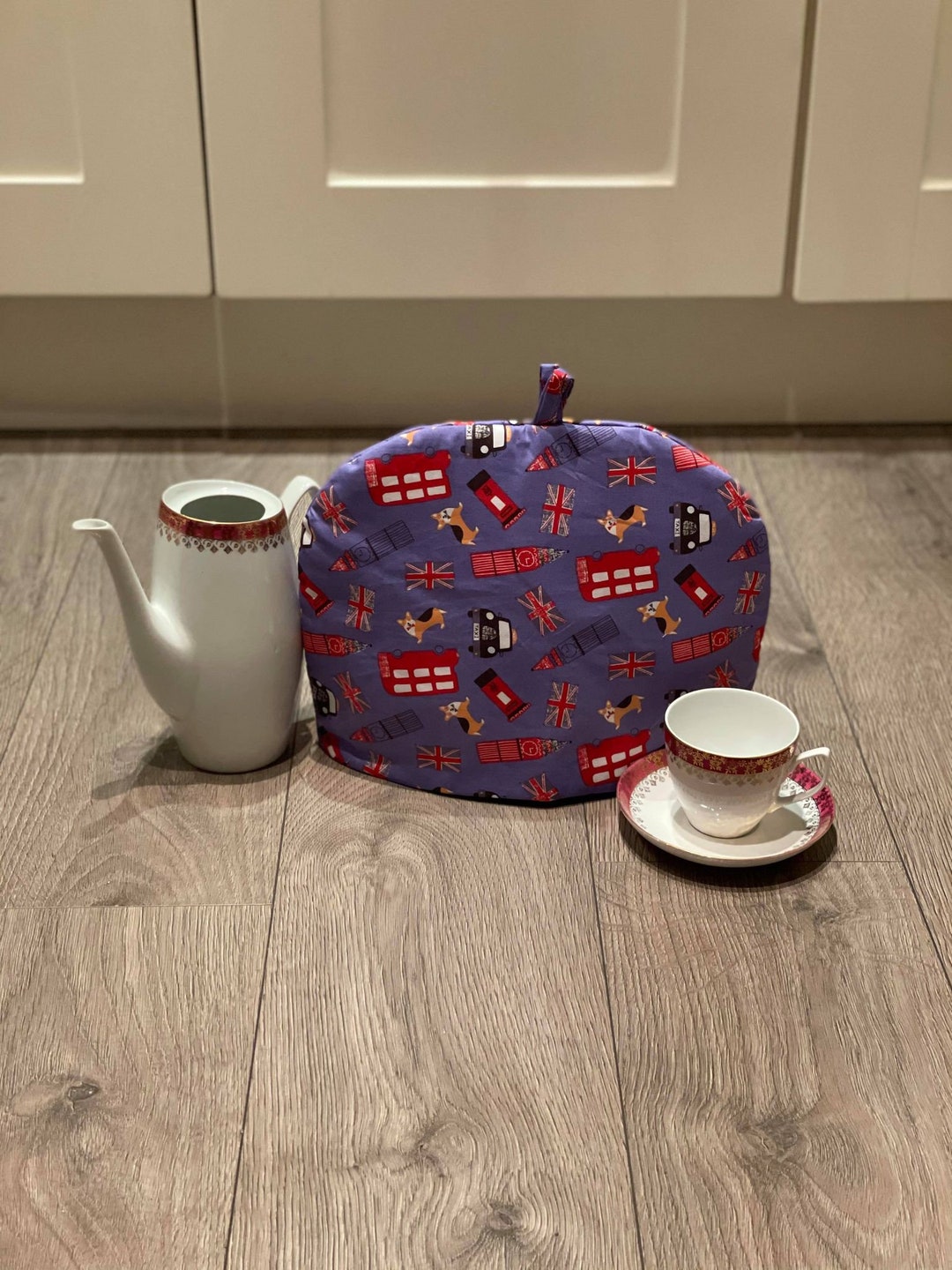 TEA COSY. Teapot Cover for a Retro Kitchen London Cab - Etsy