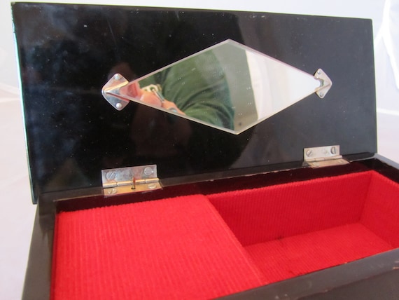 Vintage Fuji Japanese Wooden Music Box - Beautiful Me… - Gem