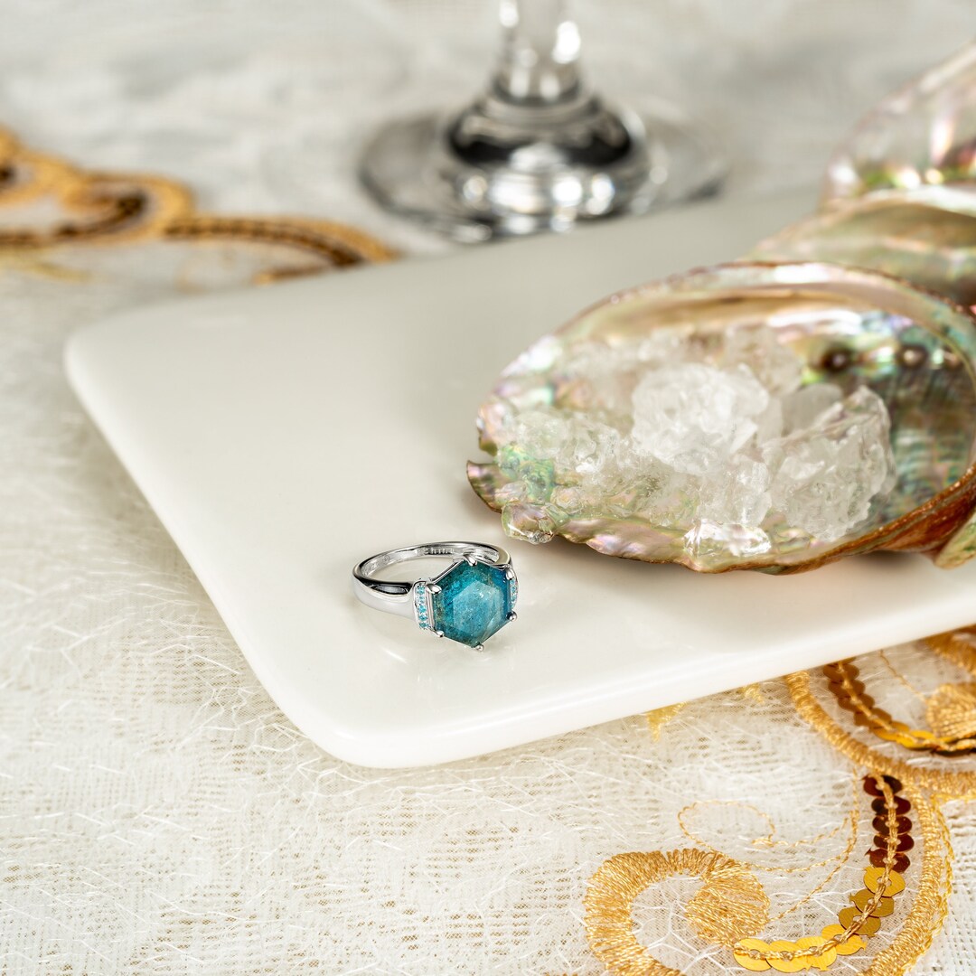 Hexagon Shape Apatite Gemstone Center With Round Sky Blue Topaz ...